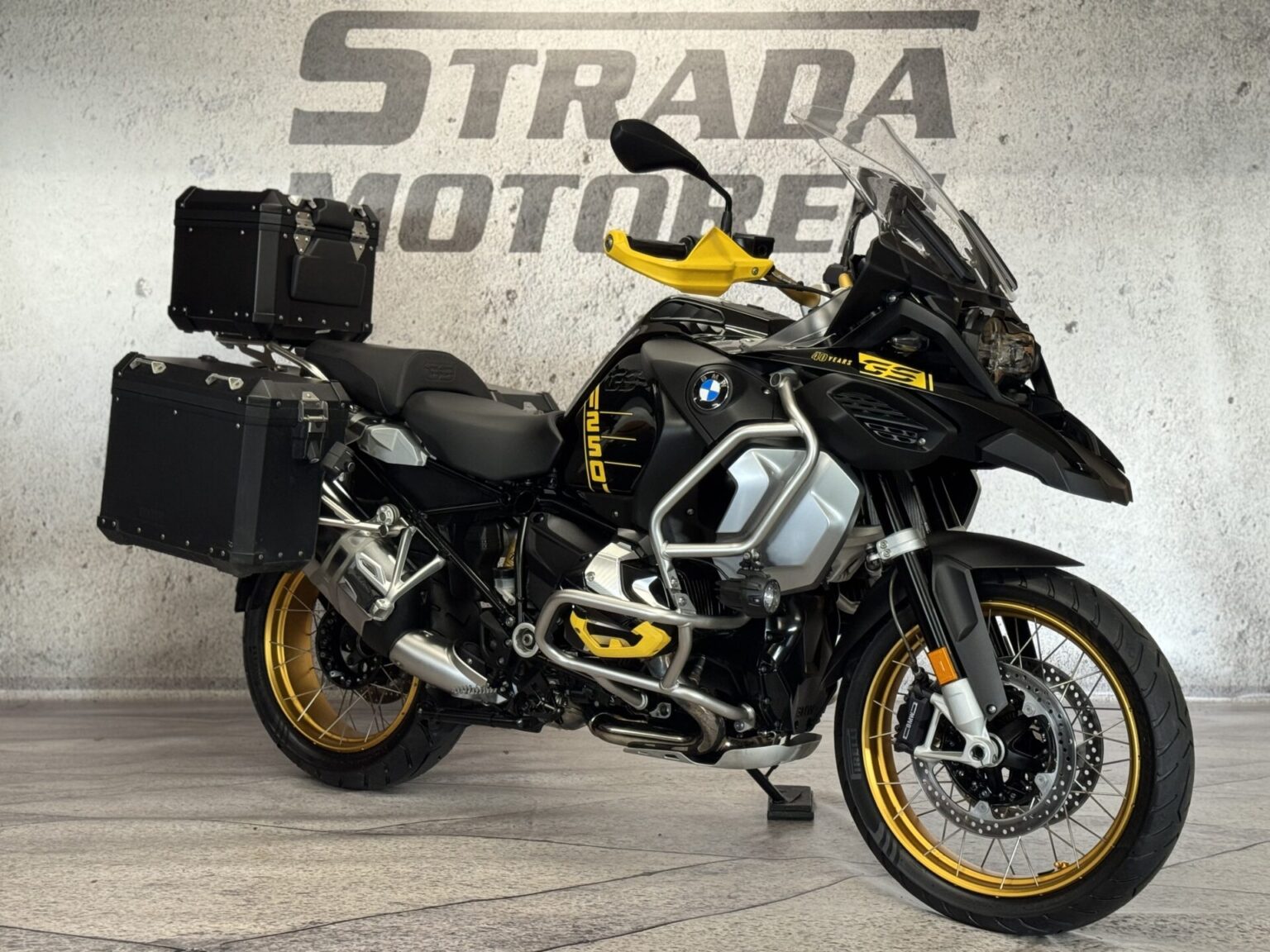 BMW R1250GS Adventure 40 Years Edition - Strada Motoren Dongen